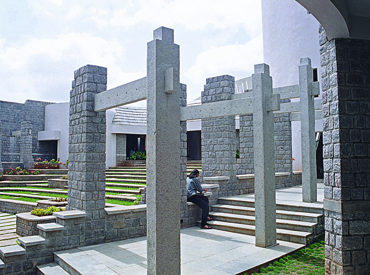 SDM Institute of Management Development, Mysore - Shirish Beri and ...