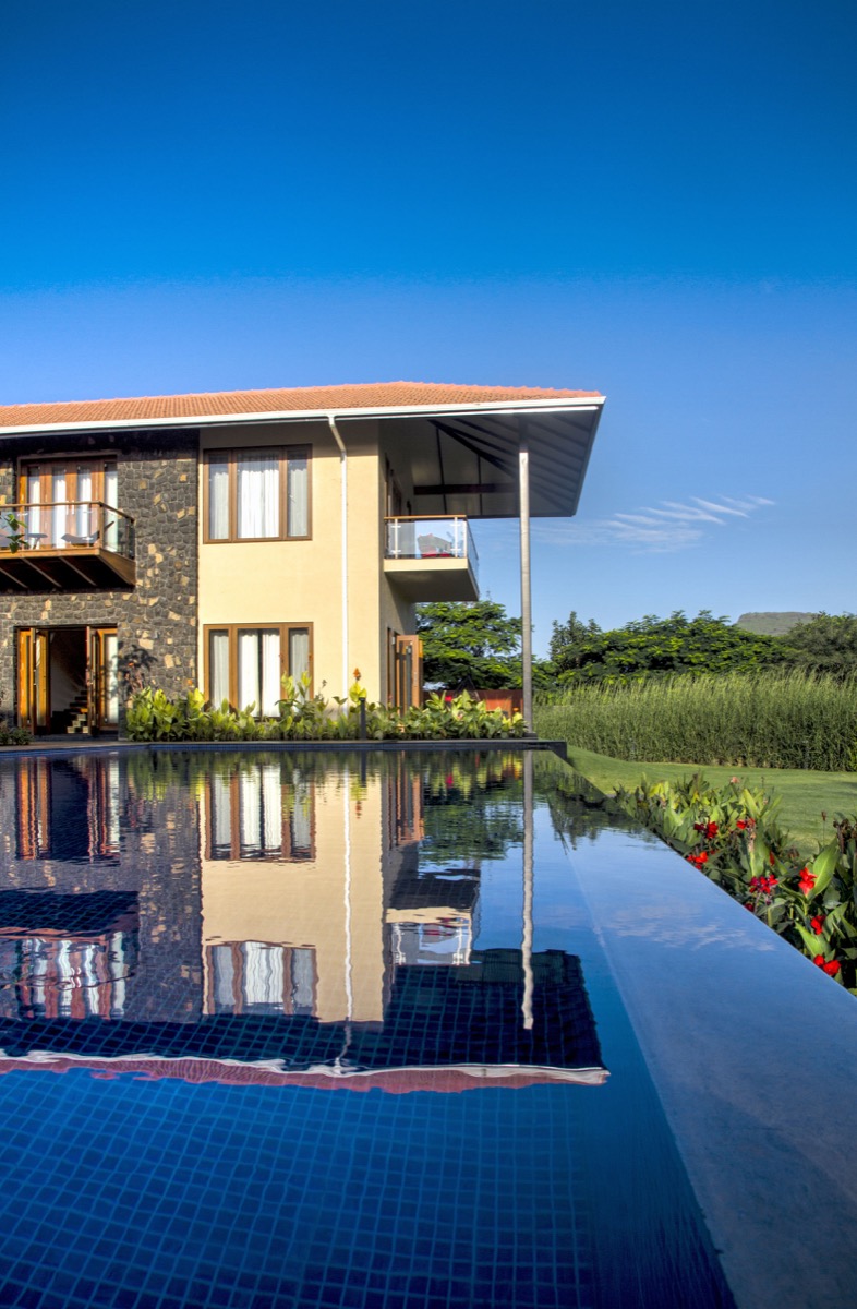 Pawa Farmhouse at Nashik by Sanjay Patil, Environ Planners - ArchiSHOTS ...