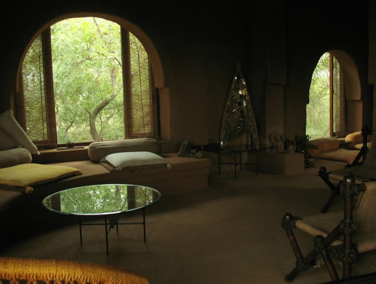 The Mud House - (Katchi Kothi) and Anangpur, Faridabad by Kamath Design ...