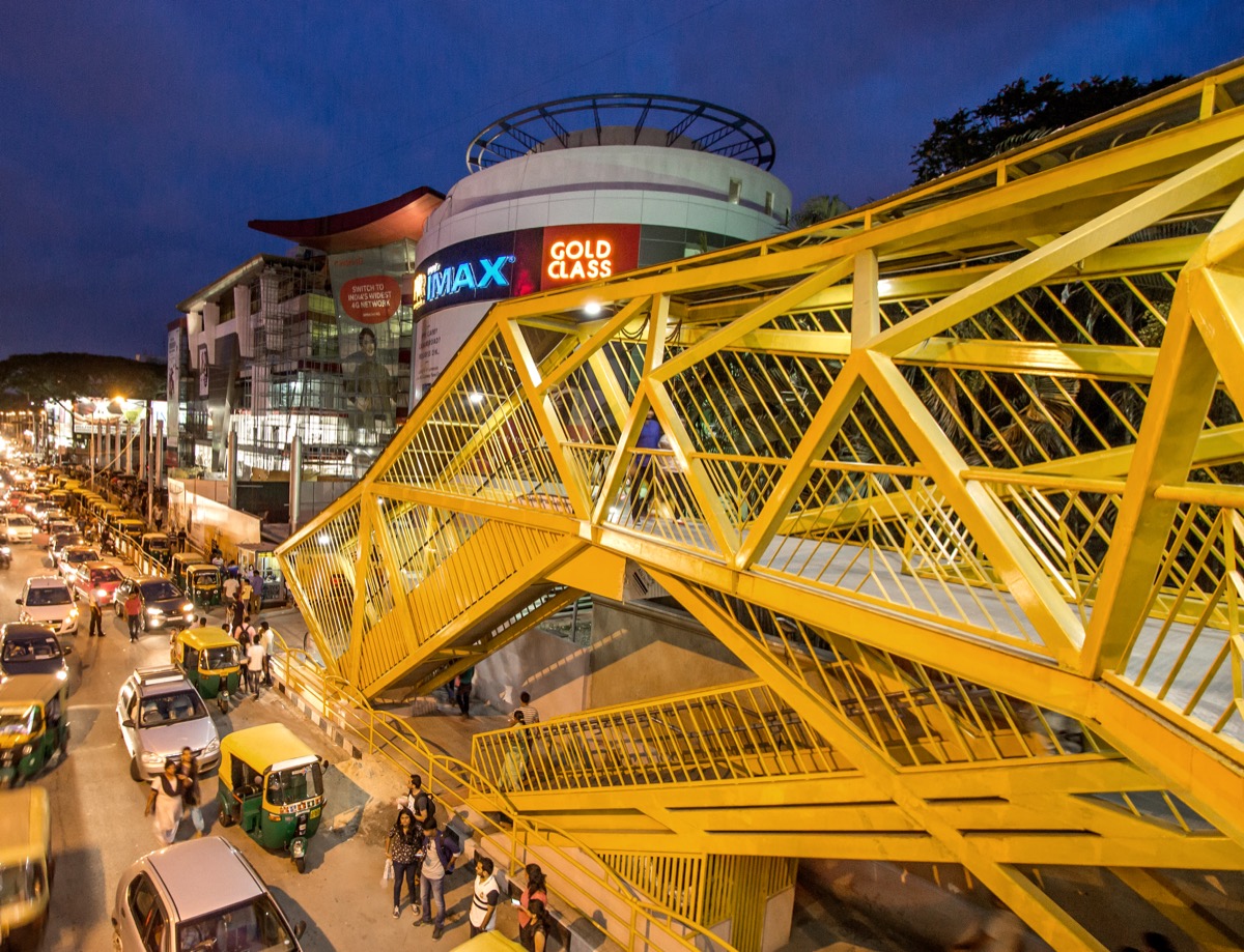 Foot over Bridge at Forum Mall, Bangalore by MayaPraxis - ArchiSHOTS ...