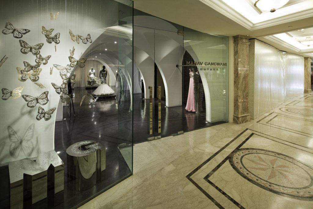 Interior Design of Manav Gangwani Showroom at DLF Emporio by Studio ...