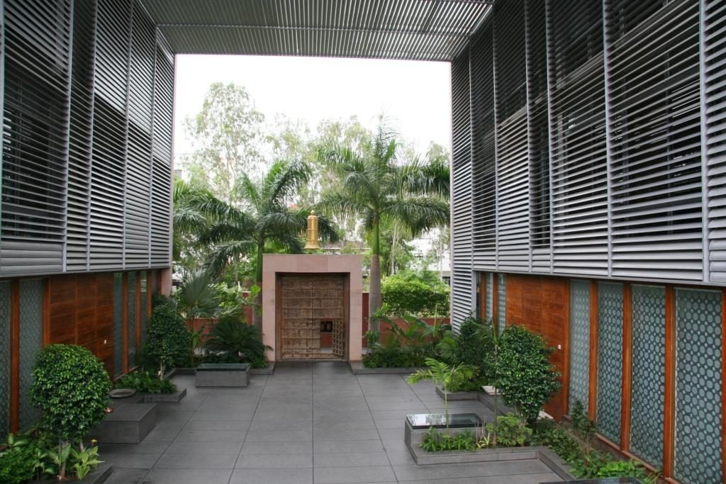 India House at Pune by Christopher Benninger Architects