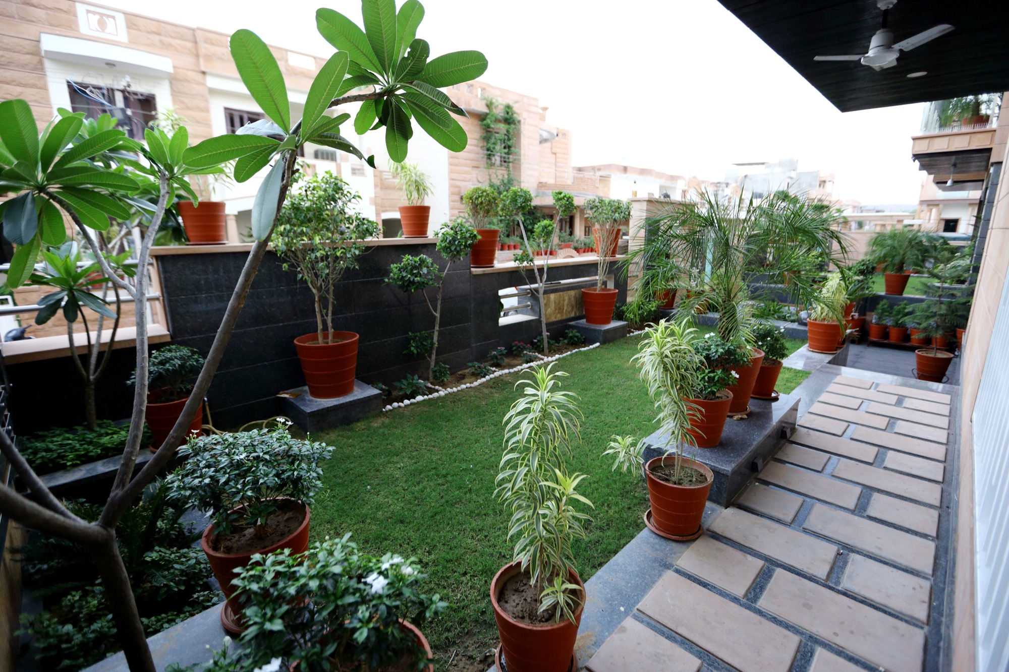 Modern Stone Residence at Jodhpur, by Ravi and Nupur Architects ...