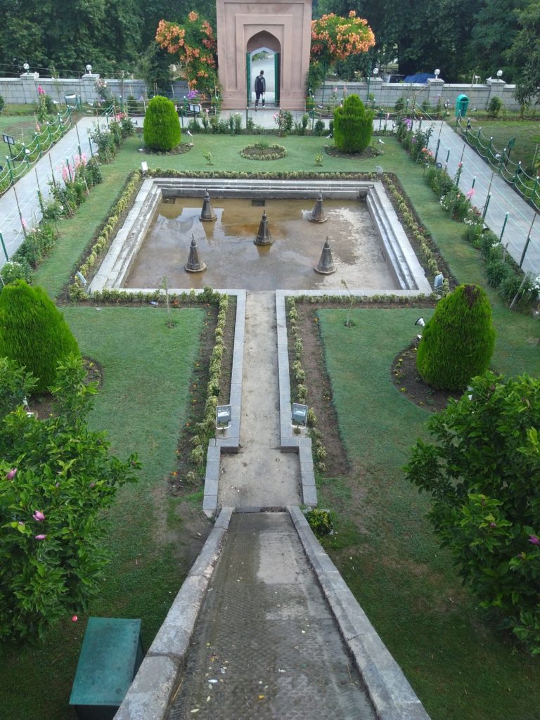 ‘Don’t Pluck Flowers' - Peeyush Sekhsaria brings story from Chashme ...