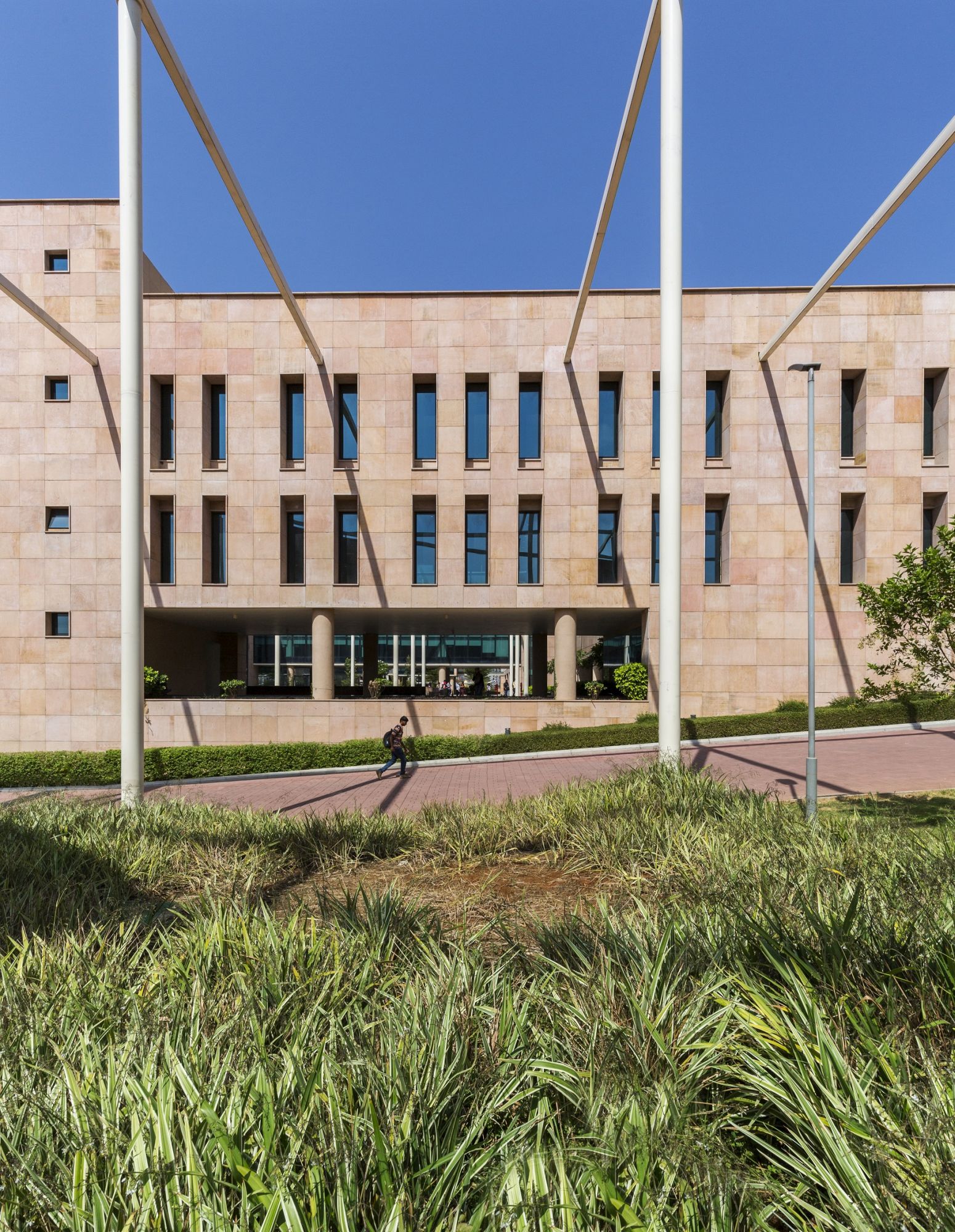 Hexaware Campus, Pune by RSP Design Consultants - ArchiSHOTS ...