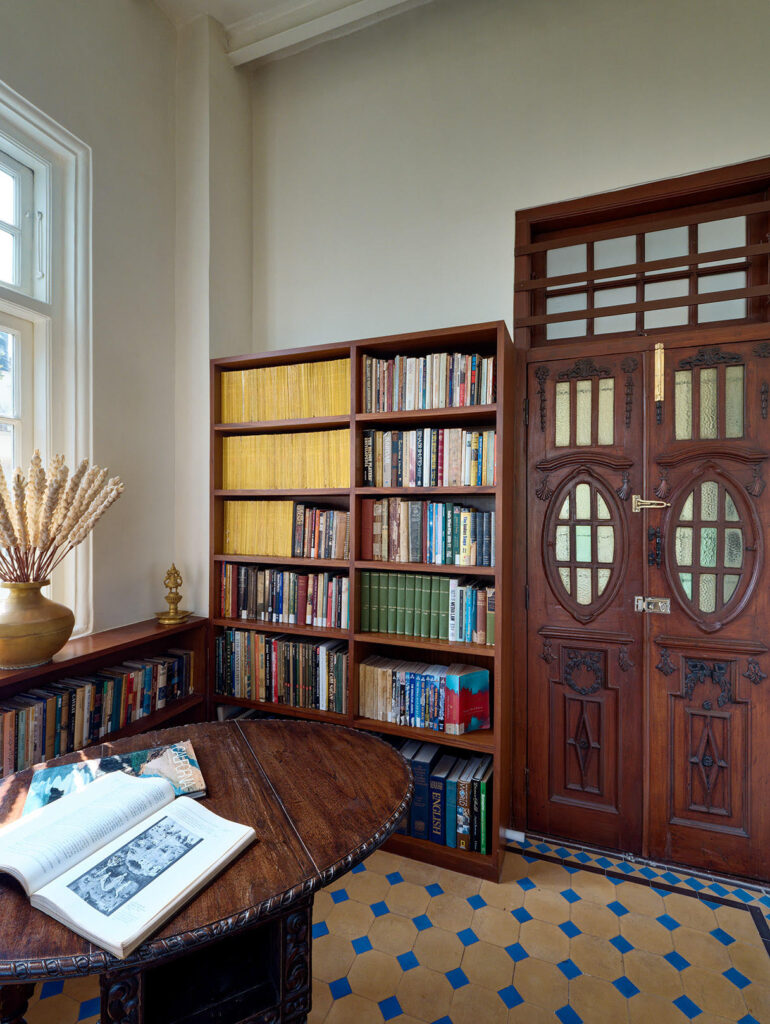 The Bombay House, at South Mumbai, by RC Architects - ArchitectureLive!