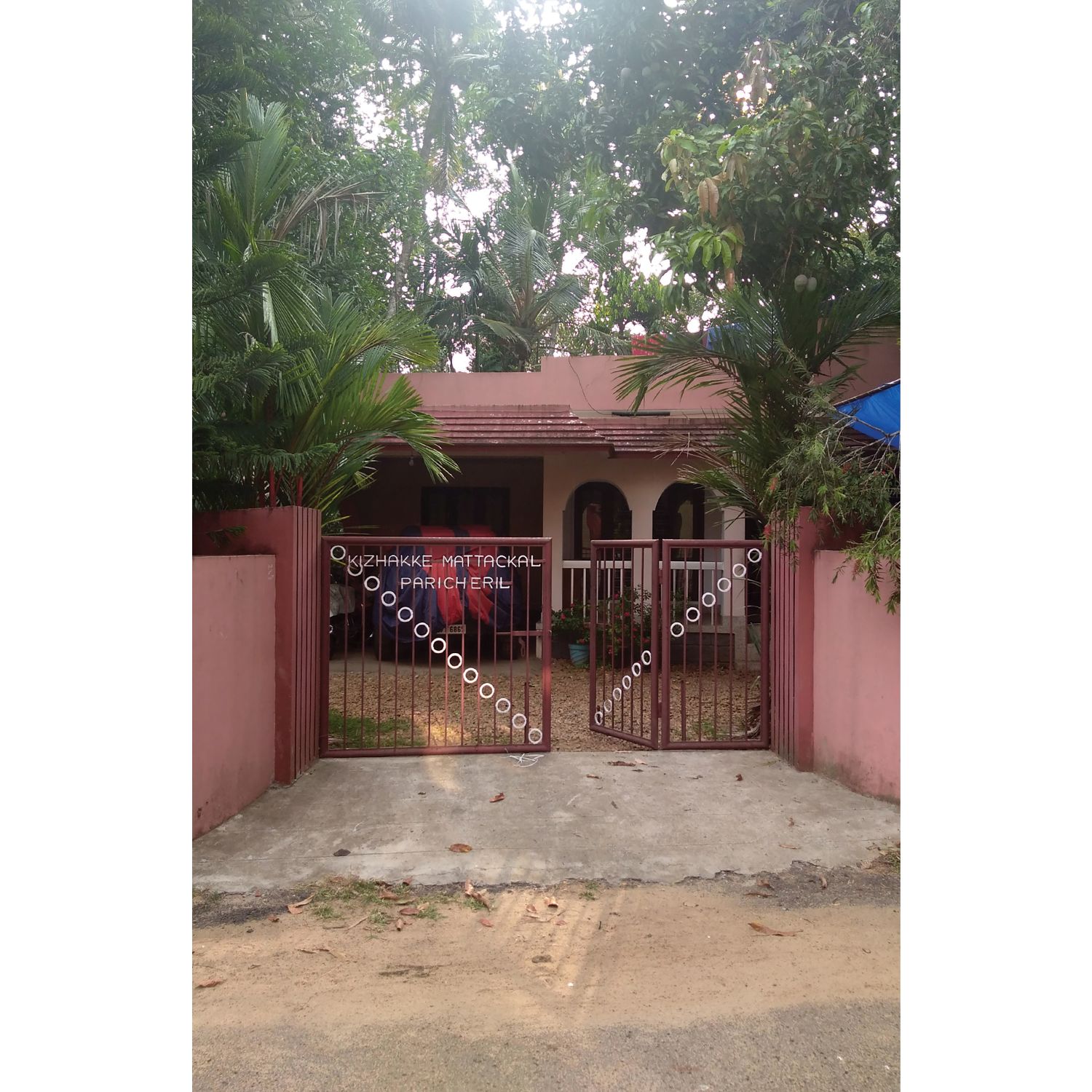 1990 House in Kadapara, Thiruvalla, Kerala, by Cochin Creative ...