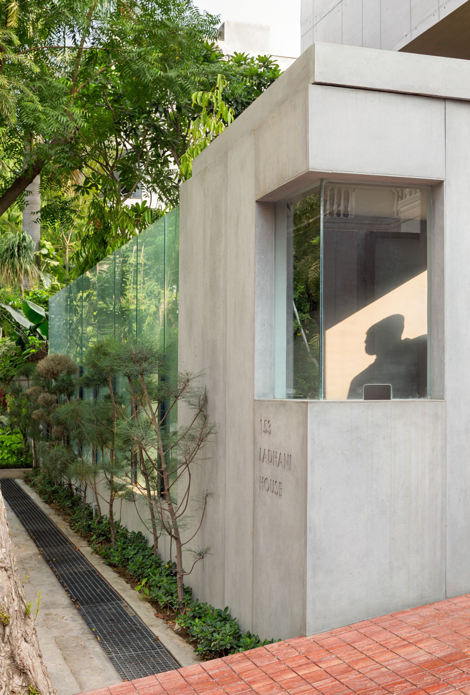 Ladhani's Residence, A Hanging House at Noida, by Archohm Consults ...
