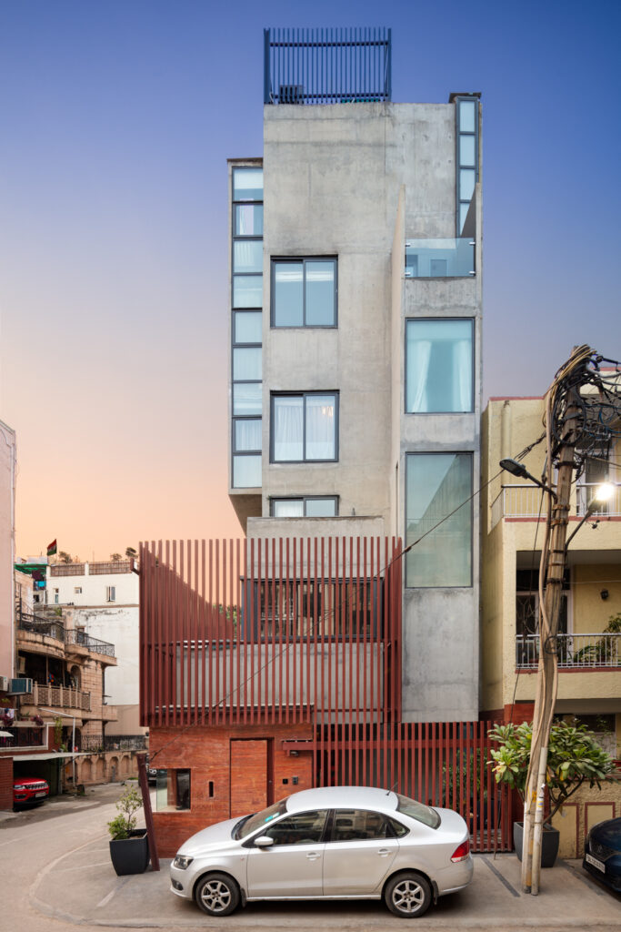 Portrait in Concrete, Delhi, by Studio Archohm - ArchiSHOTS ...