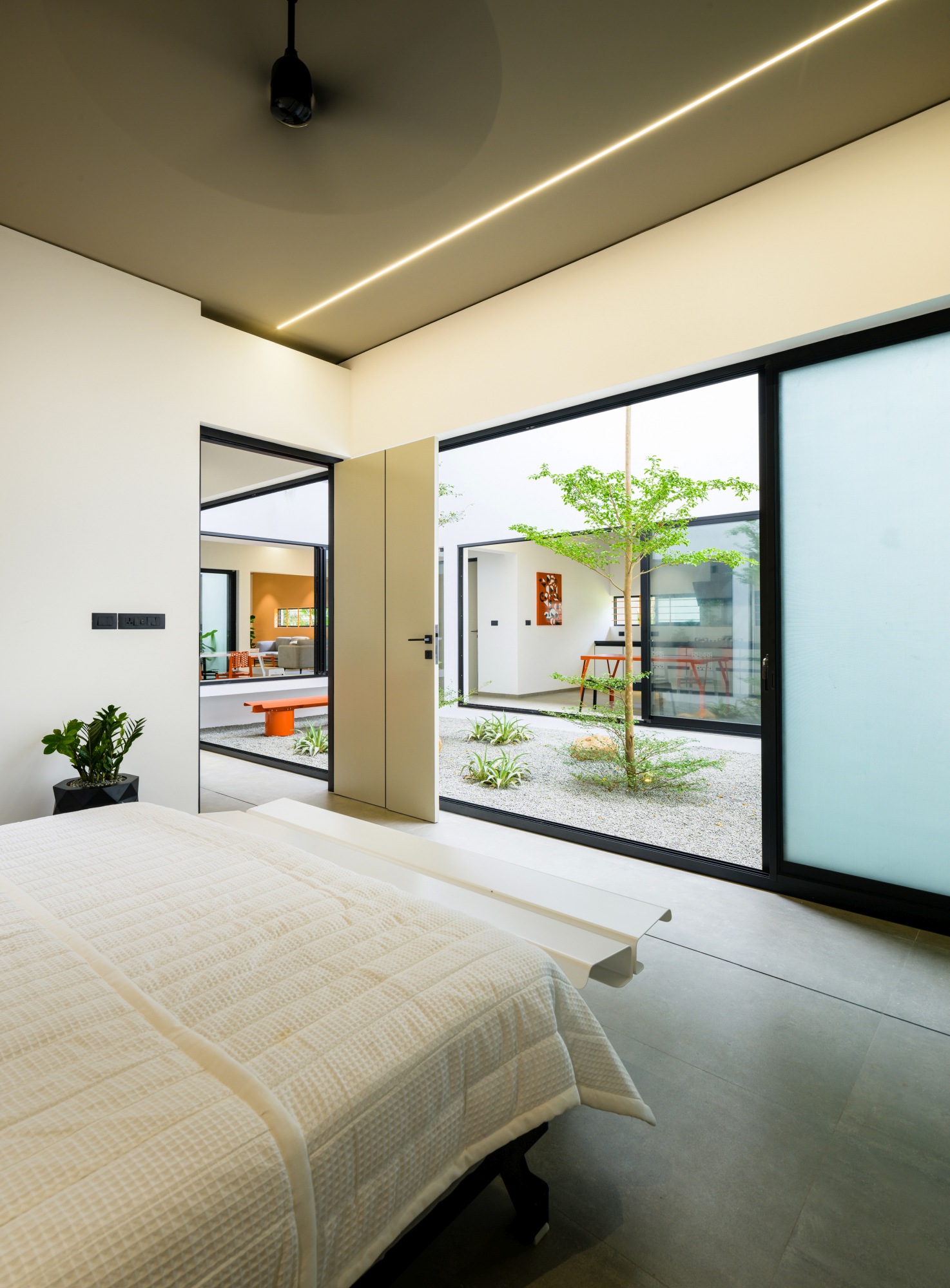 The Colour Burst House, Kerala, by LIJO.RENY.architects - ArchiSHOTS ...