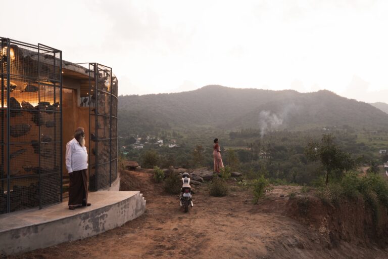 The Infinite Rise - Farm House at Coimbatore, Tamilnadu, by Earthscape ...