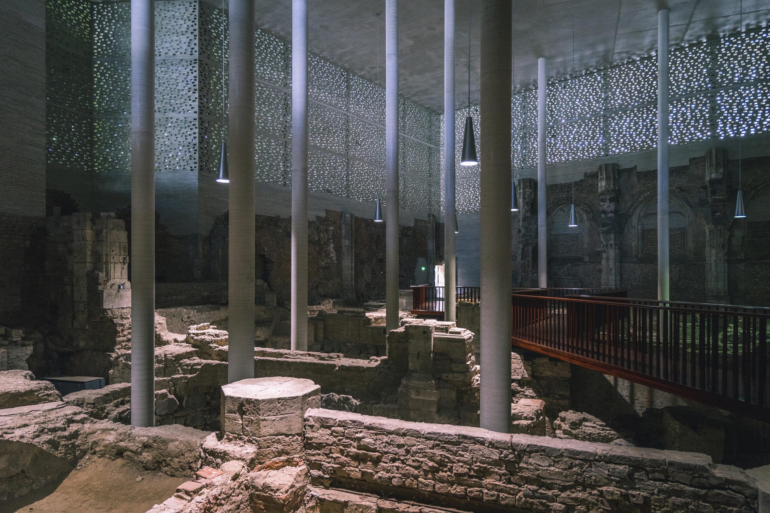 A CONVERSATION ACROSS CULTURES: Peter Zumthor and Bijoy Ramachandran - ArchitectureLive!