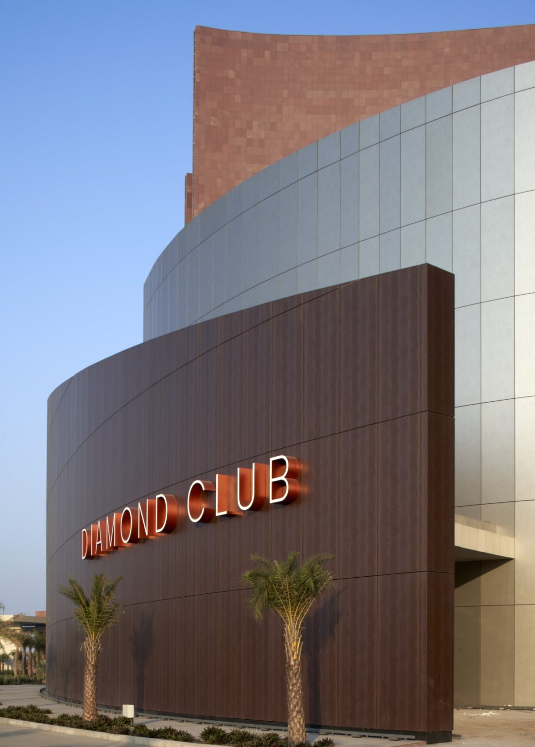 Surat Diamond Bourse, Gujarat, by Morphogenesis Architects, Wins the ...