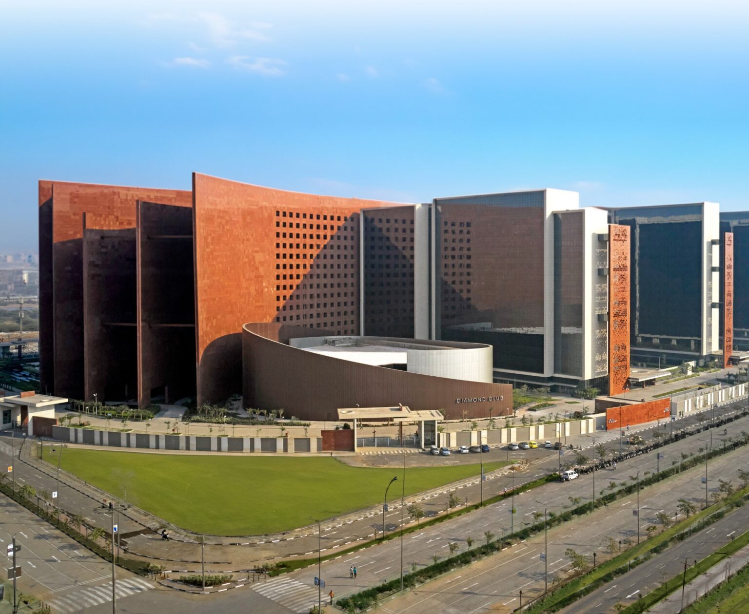 Surat Diamond Bourse, Gujarat, by Morphogenesis Architects, Wins the ...