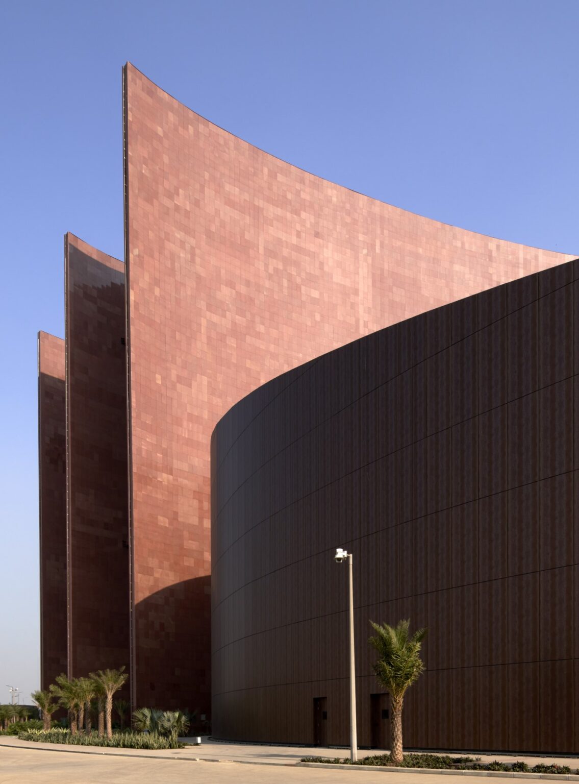 Surat Diamond Bourse, Gujarat, by Morphogenesis Architects, Wins the ...